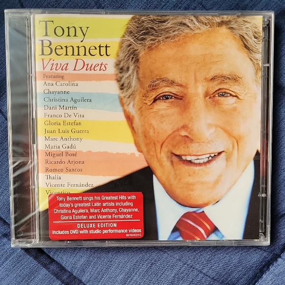 Other | Tony Bennett Viva Duets Deluxe Edition Cd | Poshmark